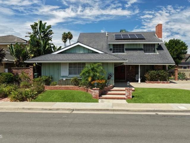 10081 Beverly Dr, Huntington Beach, CA 92646