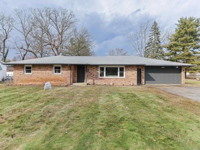 10087 Dunn Rd, Osceola, IN 46561