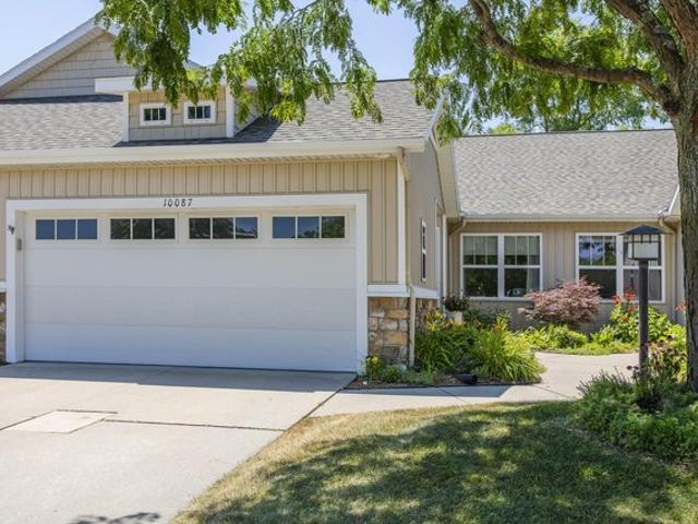 10087 S Crossroad Cir SE Unit 12, Caledonia, MI 49316