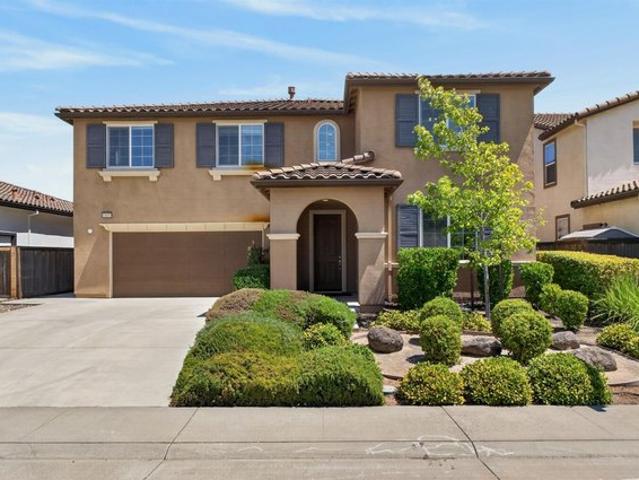10085 Avocado Way, Elk Grove, CA 95757