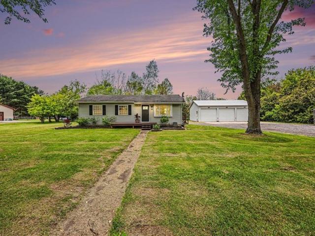 10085 Plank Rd, Maybee, MI 48159