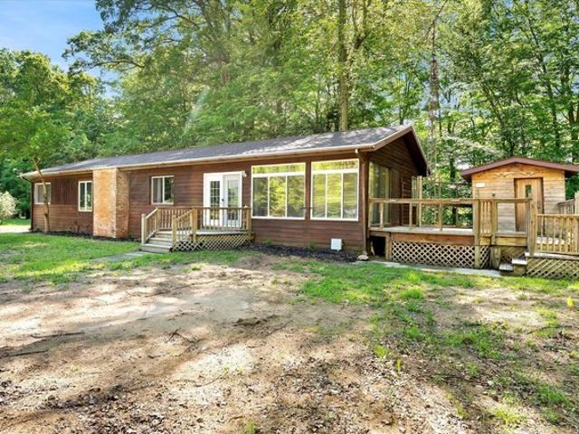 10088 S Brucker Ave, Fremont, MI 49412