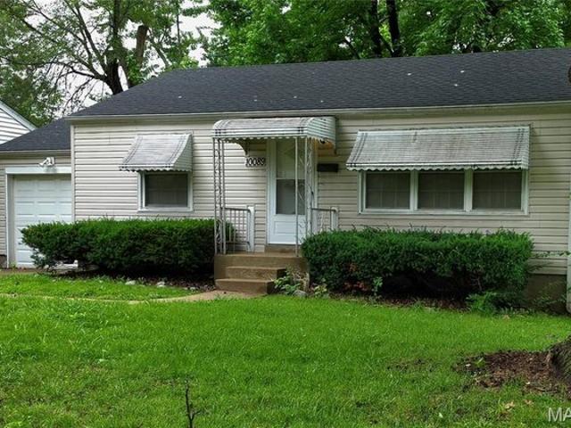 10089 Dwight Dr, Bellefontaine Nghbrs, MO 63137