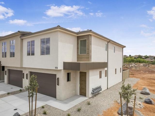1008 Manen St, Washington, UT 84780