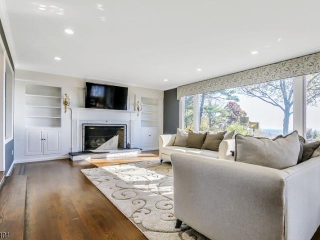 1008 Mary Allen Ln
