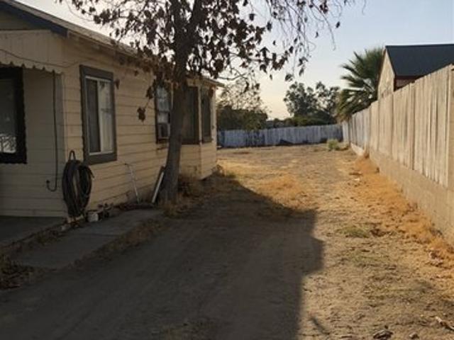 1008 McCurdy Dr, Bakersfield, CA 93306