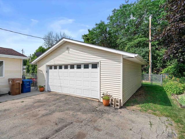 1008 meadowview drive