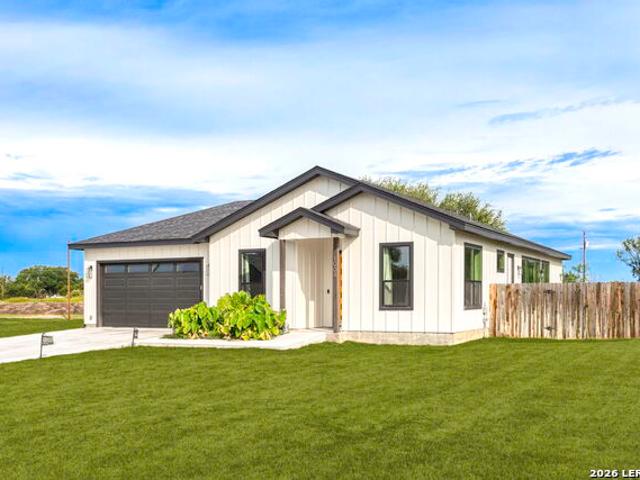 1008 Naumann Dr