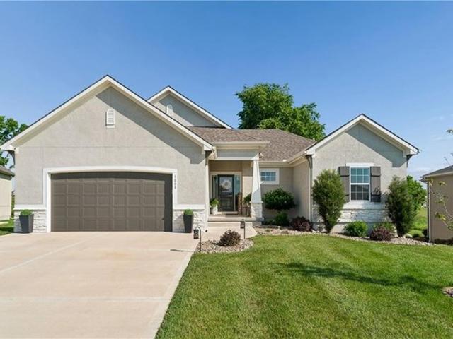 1008 Churchill Cir, Raymore, MO 64083