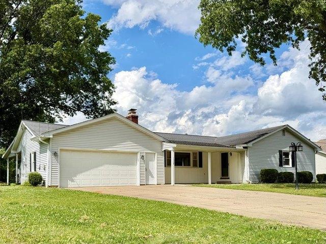 1008 Columbus Cir S, Ashland, OH 44805