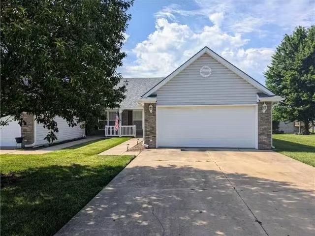 1008 E CHESTNUT CT # A, SAVANNAH, MO 64485 Condo/Townhome For.