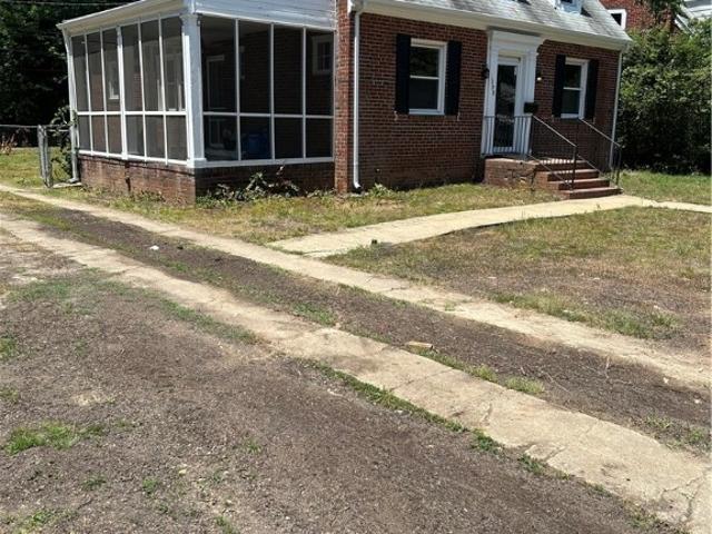 1008 E BELT Boulevard