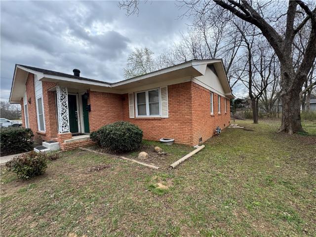 1008 E I Street