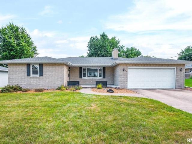 1008 E Madison St, Morton, IL 61550