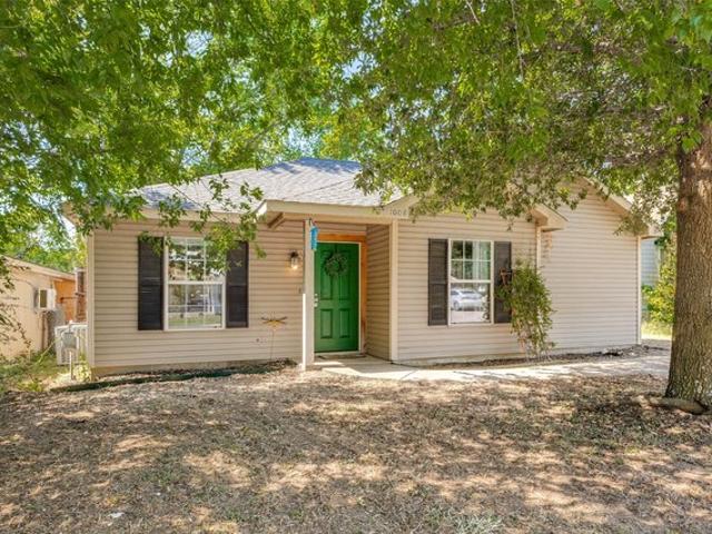 1008 E Prairie St, Denton, TX 76205