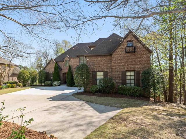 1008 Fairfield Lane