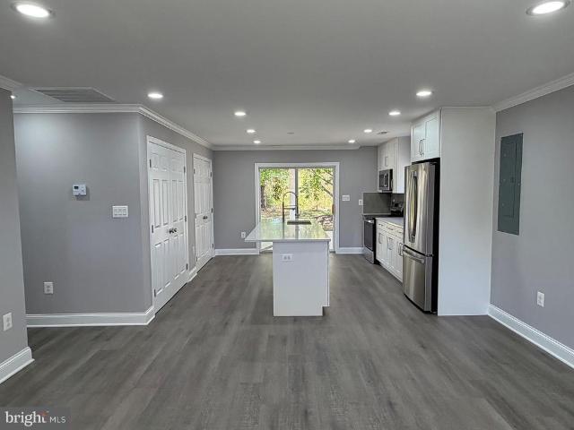 1008 Hilltop Road