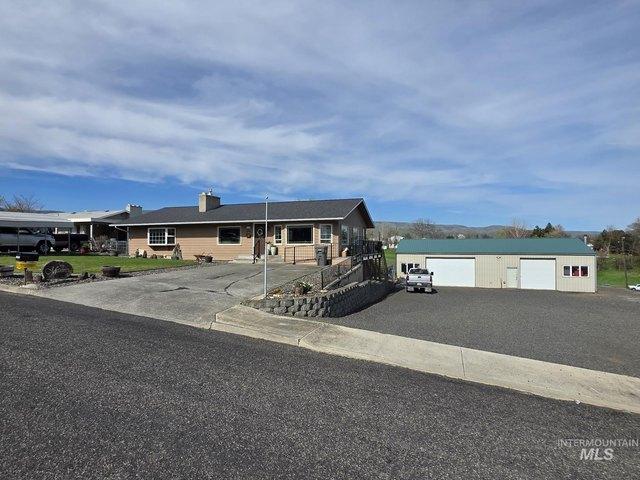 1008 Lambert Ct, Clarkston, WA 99403