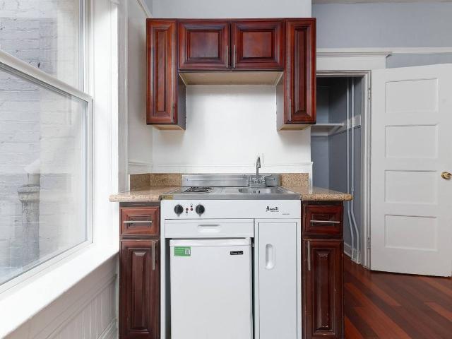 1008 Larkin Studio Apartment for Rent at 1008 Larkin St, San Francisco, CA 94109 Downtown
