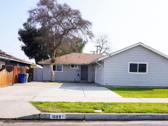 1008 Paloma St, Bakersfield, CA 93304