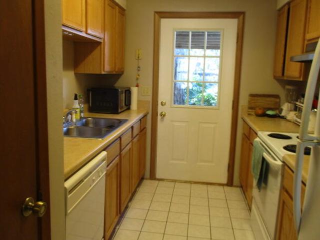 1008 Pineview Blvd, Unit D, Fort Walton Beach, FL 32547 | MLS #997453 | Compass