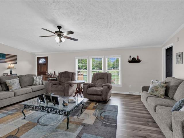 1008 Pine Ridge Drive