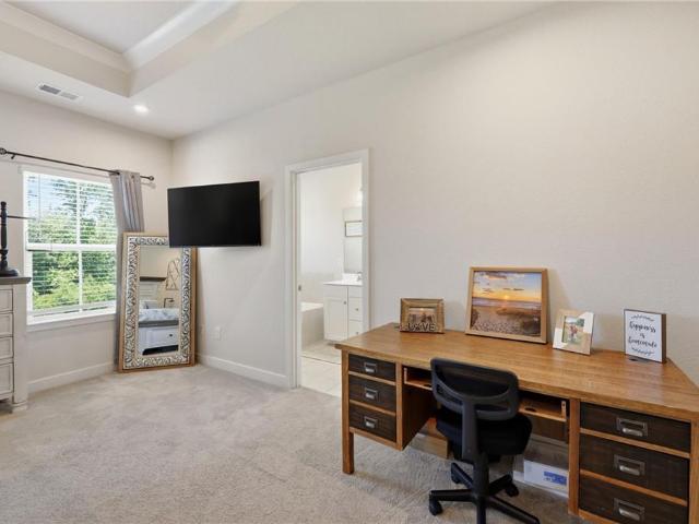 1008 Stern WAY