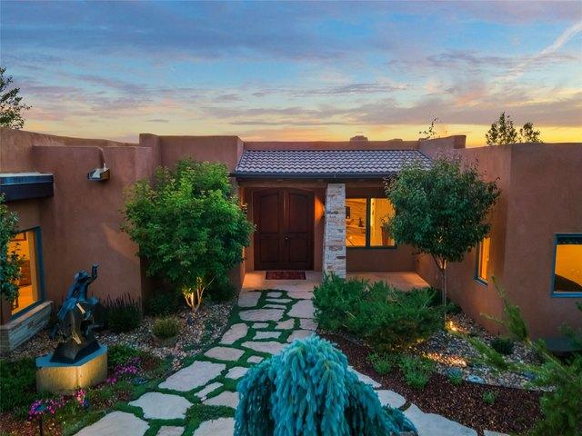 1008 S Summit Rdg, Santa Fe, NM 87501