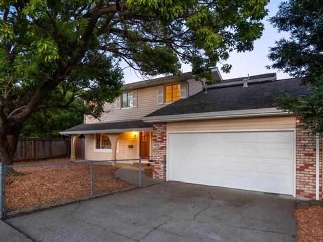 1008 Samuel Dr, Petaluma, CA 94952