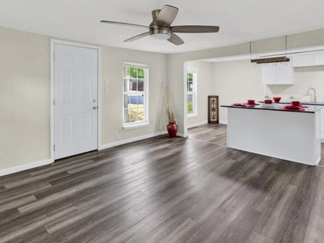 1008 Van Winkle St, Weatherford, TX 76086