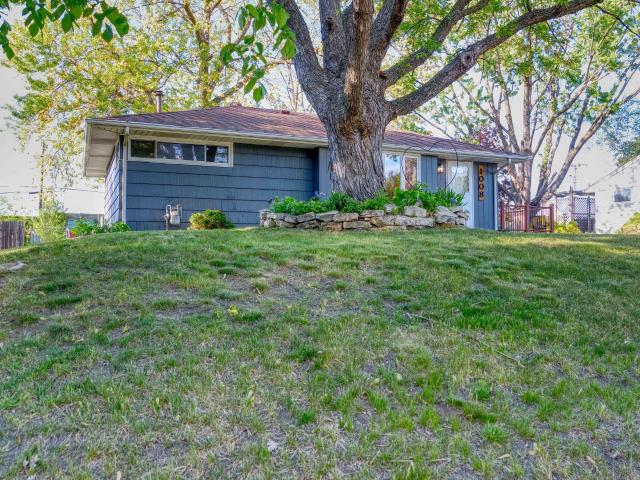 1008 W 80 1/2 Street