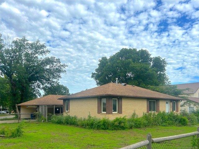 1008 W Shawnee Ave, Nowata, OK 74048
