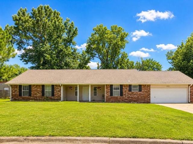 1008 W Washington Cir, Tecumseh, OK 74873