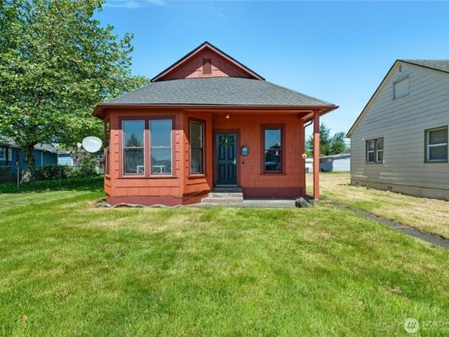 1008 W Wishkah St, Aberdeen, WA 98520