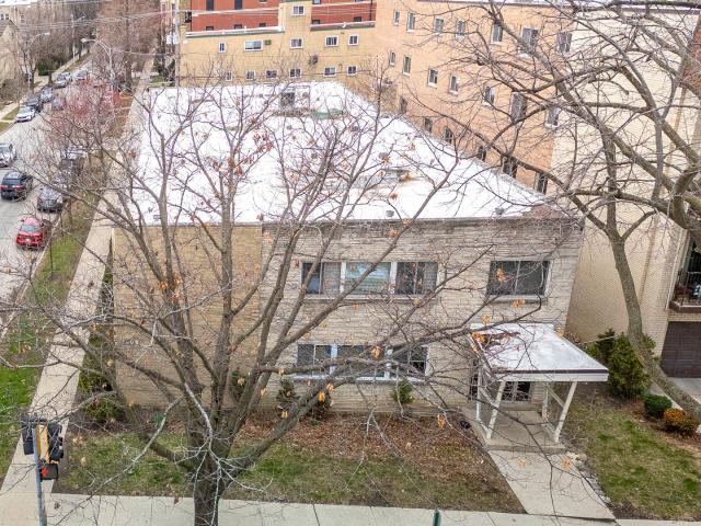 1008 Washington Blvd, Unit 5, Oak Park, IL 60302 | MLS #12613 | Compass