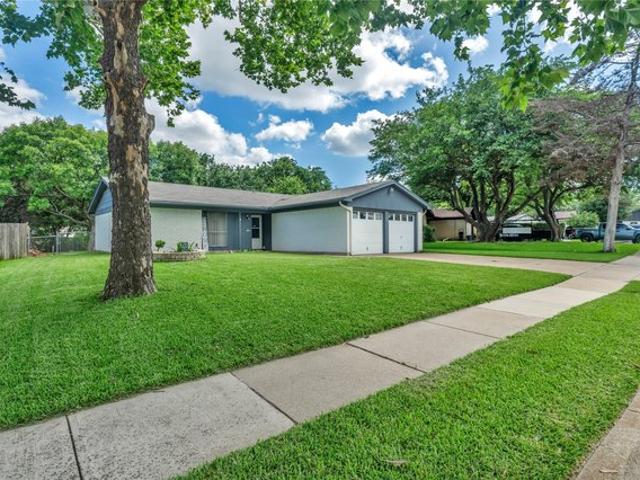 1008 Westminister Ct, Arlington, TX 76015