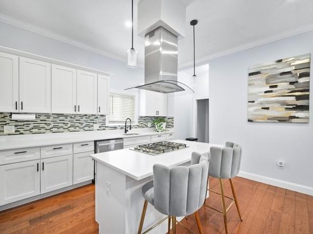 1008 1 River St Unit 1, Boston, MA 02136