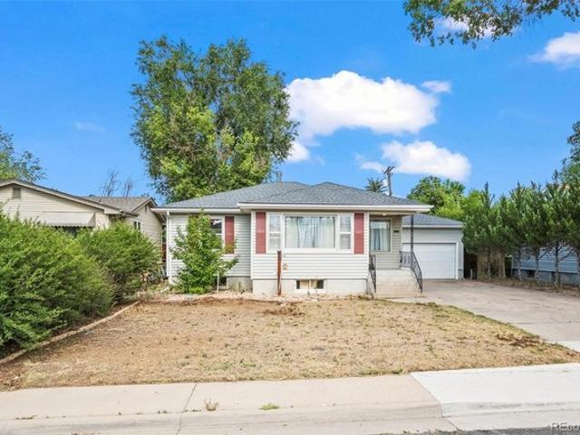 1008 22nd Avenue Ct, Greeley, CO 80631