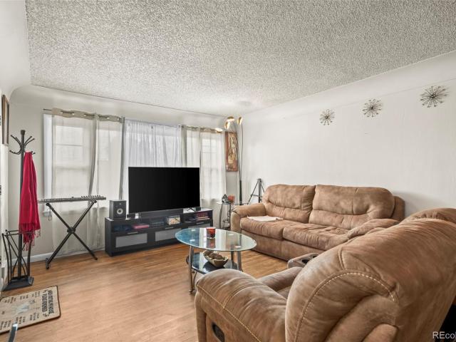 1008 22nd Avenue Court