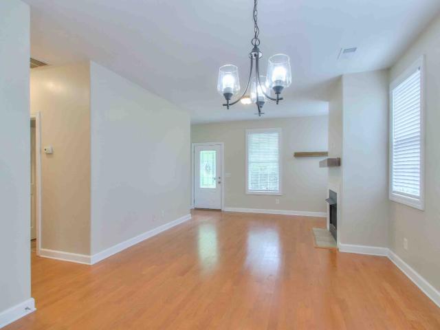 1008A Cahal Ave