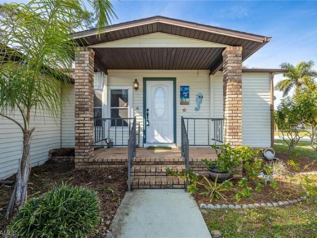 10091 BROKEN WOODS CT, NORTH FORT MYERS, FL 33903 Manufactured.