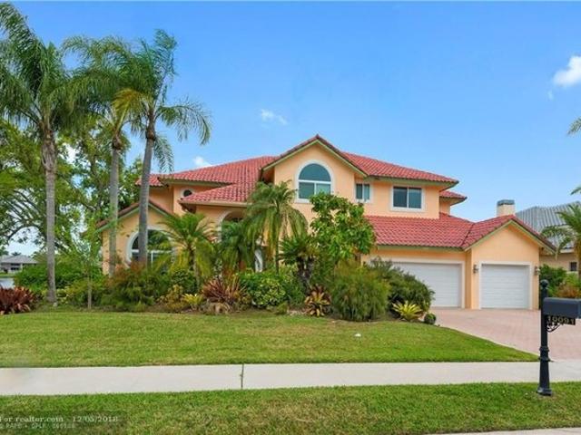 10091 NW 7th St, Plantation, FL 33324