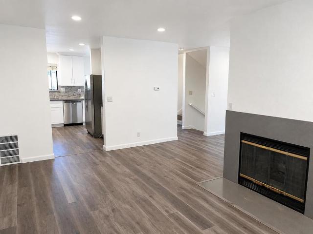 10095 Craft Drive