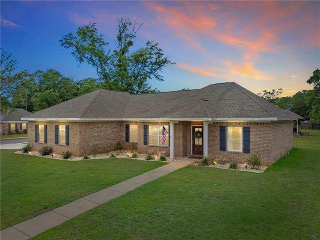 10095 Desiree Ct S, Theodore, AL 36582