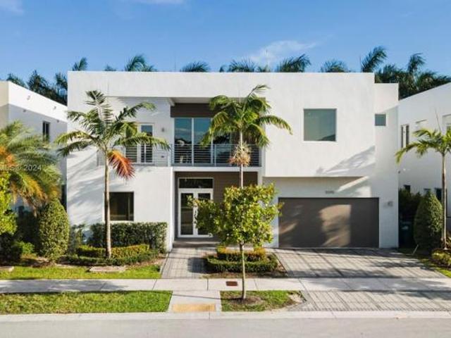 10098 NW 74th Terrace, Doral, FL 33178