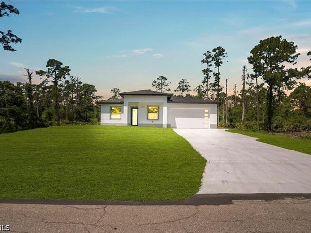 1009 Moore Ave, Lehigh Acres, FL 33972