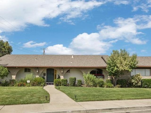 1009 N Ham Ln, Lodi, CA 95242