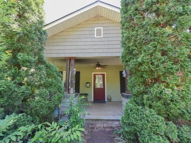 1009 N Main St, Abbeville, SC 29620