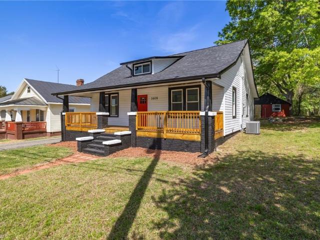 1009 N Scales Street