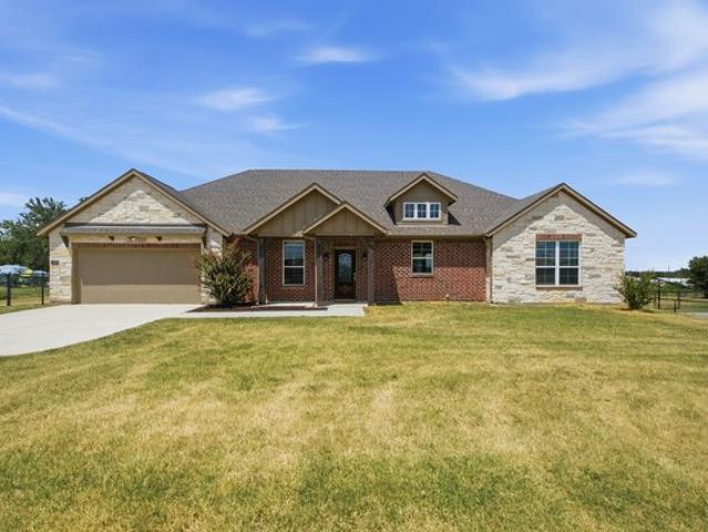 1009 Northern Oaks Ct, Springtown, TX 76082
